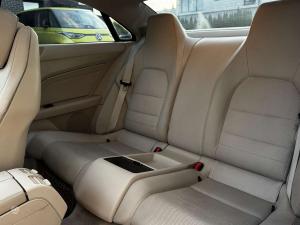 Black Mercedes-Benz E 350 2014 in Vilnius, with an engine capacity of 3.50 L and mileage of 179 thousand km for 8399 €, photo 21 on AUTOMOTO.COM.LV