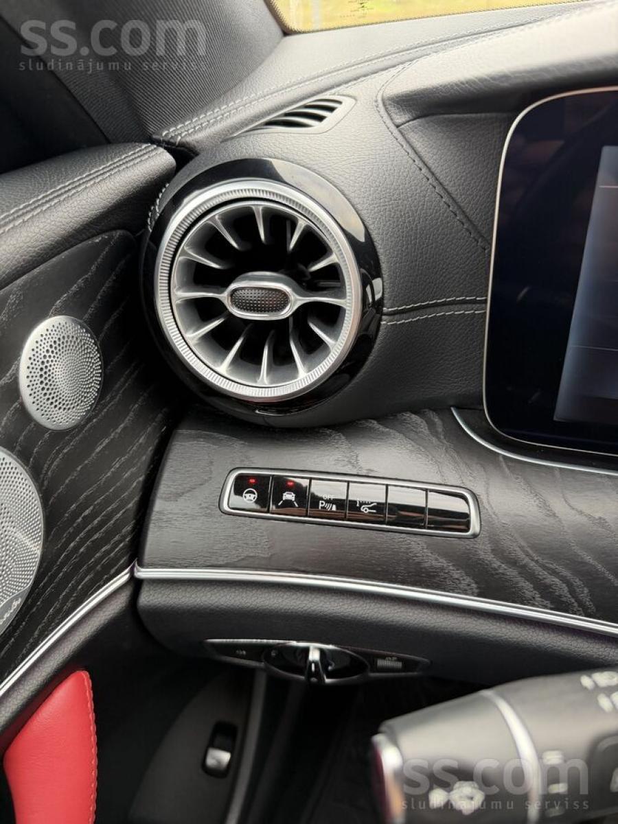 Black Mercedes-Benz E 350 2017 in Riga, with an engine capacity of 3.00 L and mileage of 76 thousand km for 25000 €, photo 14 on AUTOMOTO.COM.LV