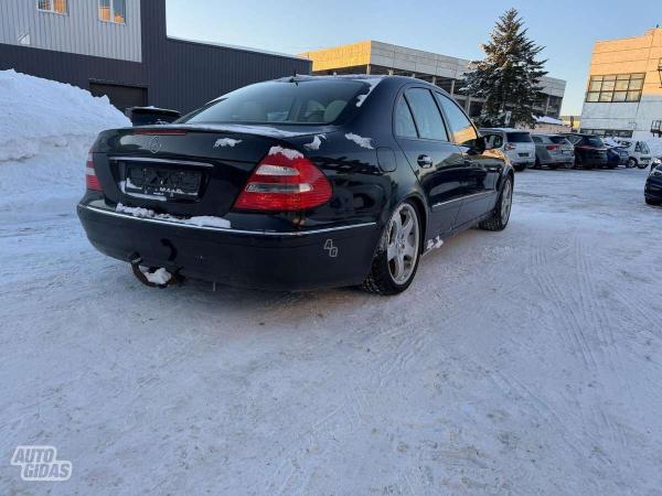 Melns Mercedes-Benz E 350 2006 Panevēža, ar dzinēja tilpumu 3.50 L un nobraukumu 354 tūkst. km par 1650 €, foto 5 vietnē AUTOMOTO.COM.LV