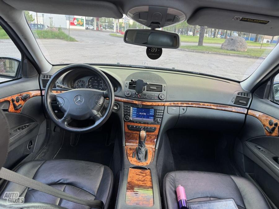 Melns Mercedes-Benz E 350 2006 Viļņa, ar dzinēja tilpumu 3.50 L un nobraukumu 254 tūkst. km par 2900 €, foto 11 vietnē AUTOMOTO.COM.LV