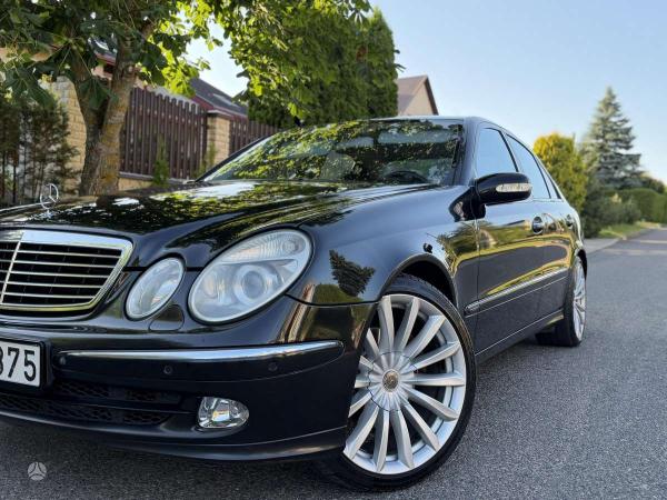 Black Mercedes-Benz E 350 2006 in Vilnius, with an engine capacity of 3.50 L and mileage of 235 thousand km for 4950 €, photo 4 on AUTOMOTO.COM.LV