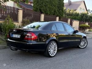 Черный Мерседес E 350 2006 в Вильнюс, объемом двигателя 3.50 л и пробегом 235 тыс. км за 4950 €, фото 21 на AUTOMOTO.COM.LV