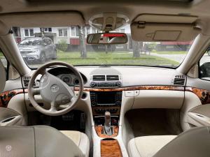 Black Mercedes-Benz E 350 2006 in Siauliai, with an engine capacity of 3.50 L and mileage of 246 thousand km for 2499 €, photo 8 on AUTOMOTO.COM.LV