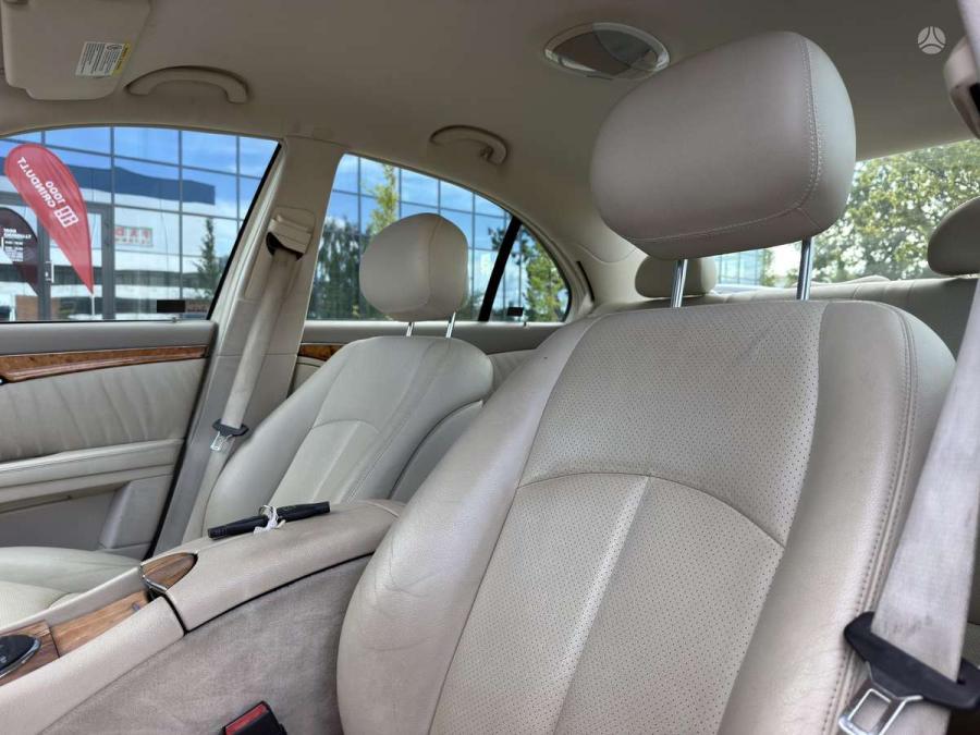 Black Mercedes-Benz E 350 2006 in Panevezys, with an engine capacity of 3.50 L and mileage of 354 thousand km for 2000 €, photo 14 on AUTOMOTO.COM.LV