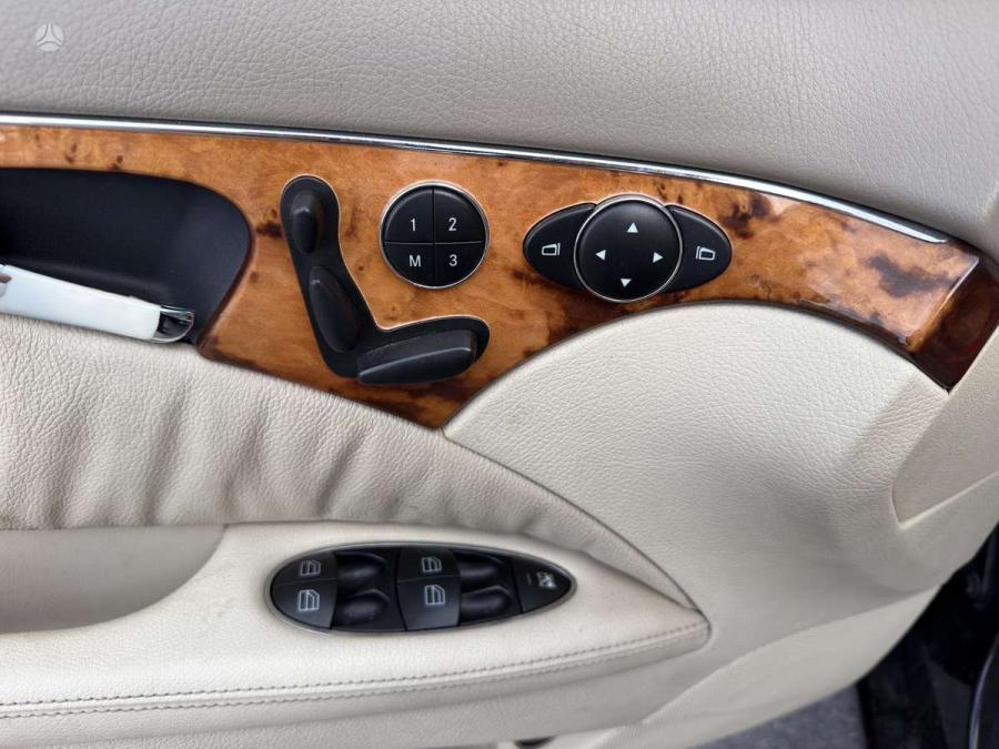 Black Mercedes-Benz E 350 2006 in Panevezys, with an engine capacity of 3.50 L and mileage of 354 thousand km for 2000 €, photo 22 on AUTOMOTO.COM.LV