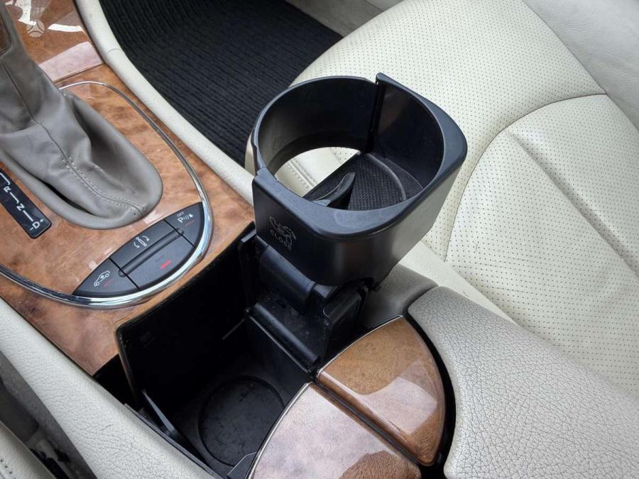 Black Mercedes-Benz E 350 2006 in Panevezys, with an engine capacity of 3.50 L and mileage of 354 thousand km for 2000 €, photo 30 on AUTOMOTO.COM.LV