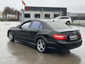 Melns Mercedes-Benz E 350 2009 Kauņa, ar dzinēja tilpumu 2.99 L un nobraukumu 517 tūkst. km par 6000 €, foto 9 vietnē AUTOMOTO.COM.LV