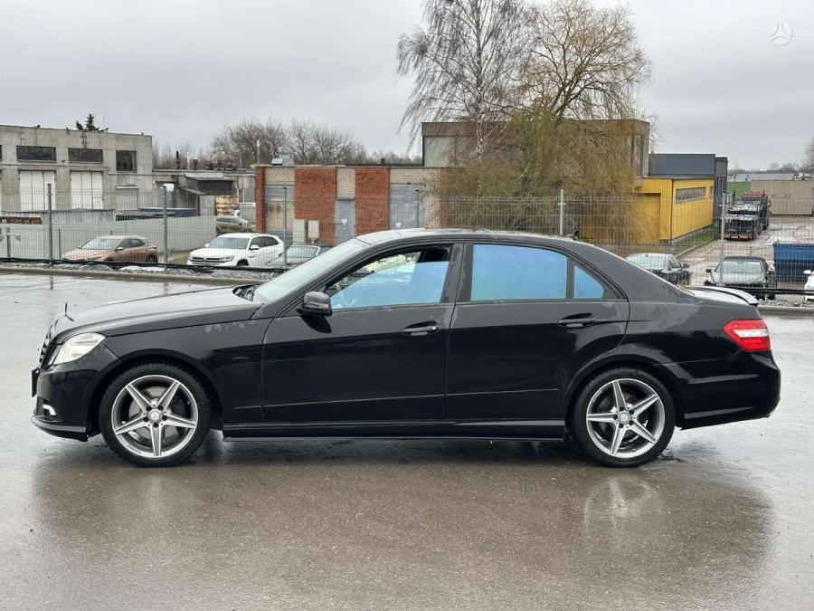 Melns Mercedes-Benz E 350 2009 Kauņa, ar dzinēja tilpumu 2.99 L un nobraukumu 517 tūkst. km par 6000 €, foto 10 vietnē AUTOMOTO.COM.LV