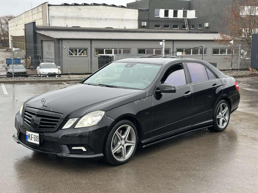 Melns Mercedes-Benz E 350 2009 Kauņa, ar dzinēja tilpumu 2.99 L un nobraukumu 517 tūkst. km par 6000 €, foto 11 vietnē AUTOMOTO.COM.LV