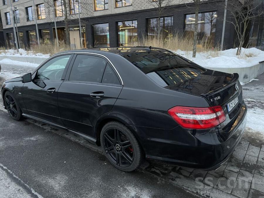Melns Mercedes-Benz E 350 2009 Rīga, ar dzinēja tilpumu 3.00 L un nobraukumu 271 tūkst. km par 8500 €, foto 3 vietnē AUTOMOTO.COM.LV