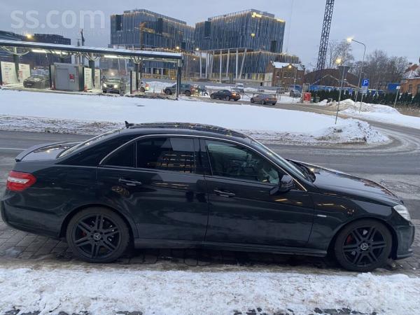 Melns Mercedes-Benz E 350 2009 Rīga, ar dzinēja tilpumu 3.00 L un nobraukumu 271 tūkst. km par 8500 €, foto 5 vietnē AUTOMOTO.COM.LV