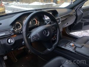 Melns Mercedes-Benz E 350 2009 Rīga, ar dzinēja tilpumu 3.00 L un nobraukumu 271 tūkst. km par 8500 €, foto 7 vietnē AUTOMOTO.COM.LV