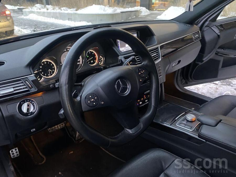 Melns Mercedes-Benz E 350 2009 Rīga, ar dzinēja tilpumu 3.00 L un nobraukumu 271 tūkst. km par 8500 €, foto 7 vietnē AUTOMOTO.COM.LV