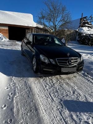 Melns Mercedes-Benz E 350 2009 Klaipėda, ar dzinēja tilpumu 3.00 L un nobraukumu 464 tūkst. km par 7000 €, foto  vietnē AUTOMOTO.COM.LV