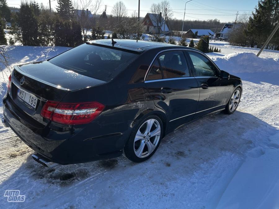 Melns Mercedes-Benz E 350 2009 Klaipėda, ar dzinēja tilpumu 3.00 L un nobraukumu 464 tūkst. km par 7000 €, foto 4 vietnē AUTOMOTO.COM.LV