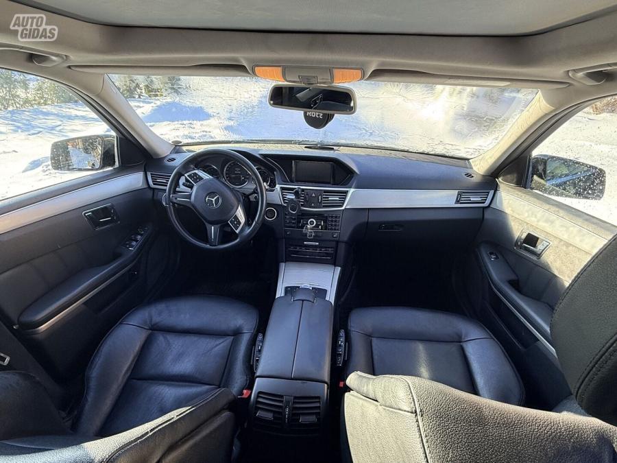 Melns Mercedes-Benz E 350 2009 Klaipėda, ar dzinēja tilpumu 3.00 L un nobraukumu 464 tūkst. km par 7000 €, foto 10 vietnē AUTOMOTO.COM.LV