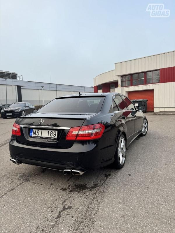 Melns Mercedes-Benz E 350 2009 Klaipėda, ar dzinēja tilpumu 3.00 L un nobraukumu 459 tūkst. km par 4650 €, foto 6 vietnē AUTOMOTO.COM.LV