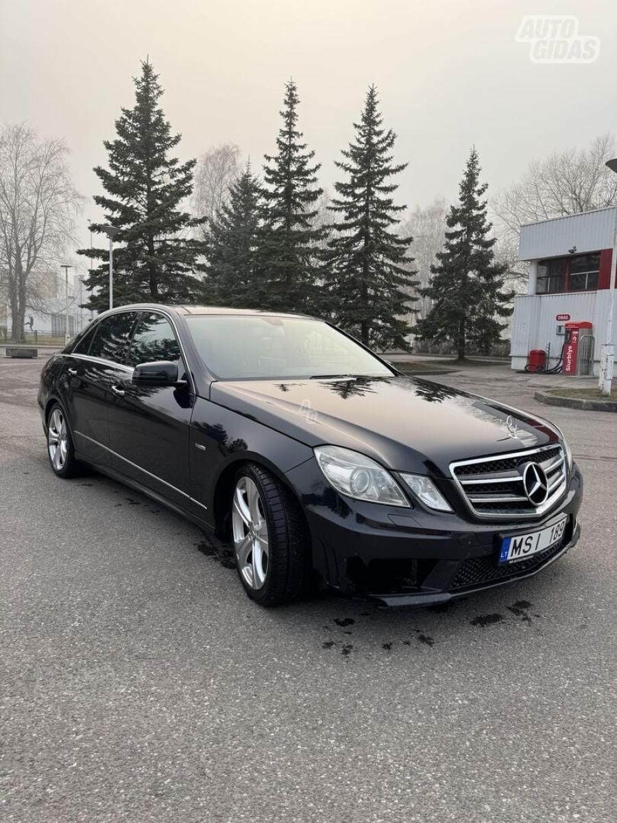 Melns Mercedes-Benz E 350 2009 Klaipėda, ar dzinēja tilpumu 3.00 L un nobraukumu 459 tūkst. km par 4350 €, foto 4 vietnē AUTOMOTO.COM.LV