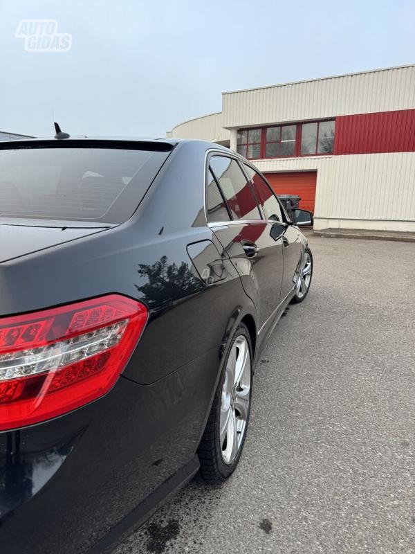 Melns Mercedes-Benz E 350 2009 Klaipėda, ar dzinēja tilpumu 3.00 L un nobraukumu 459 tūkst. km par 4350 €, foto 8 vietnē AUTOMOTO.COM.LV