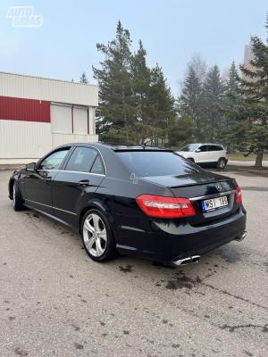 Melns Mercedes-Benz E 350 2009 Klaipėda, ar dzinēja tilpumu 3.00 L un nobraukumu 459 tūkst. km par 4350 €, foto 11 vietnē AUTOMOTO.COM.LV