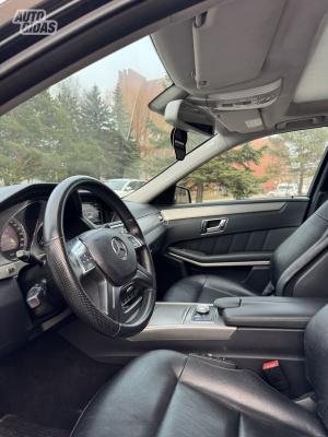 Melns Mercedes-Benz E 350 2009 Klaipėda, ar dzinēja tilpumu 3.00 L un nobraukumu 459 tūkst. km par 4350 €, foto 18 vietnē AUTOMOTO.COM.LV
