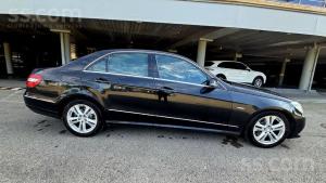 Black Mercedes-Benz E 350 2009 in Riga, with an engine capacity of 3.00 L and mileage of 389 thousand km for 6500 €, photo 6 on AUTOMOTO.COM.LV