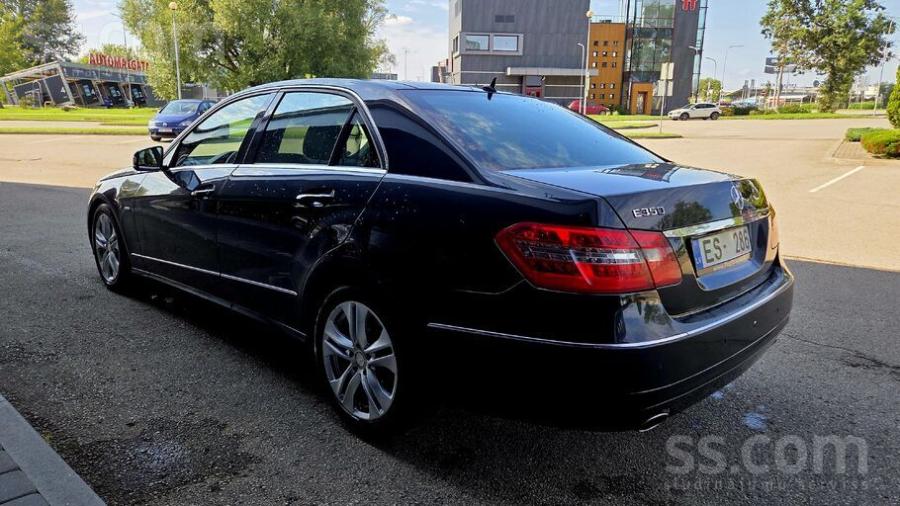 Black Mercedes-Benz E 350 2009 in Riga, with an engine capacity of 3.00 L and mileage of 389 thousand km for 6500 €, photo 9 on AUTOMOTO.COM.LV