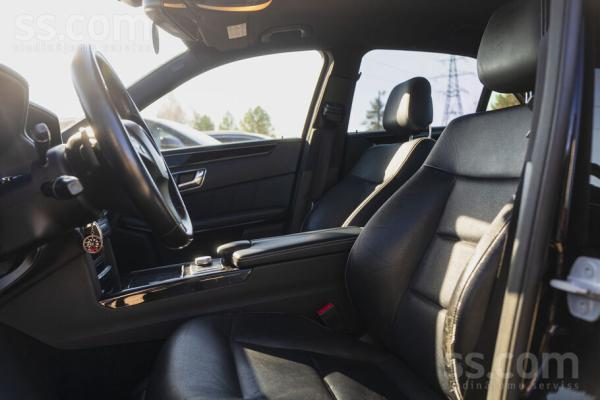 Melns Mercedes-Benz E 350 2009 Rīga, ar dzinēja tilpumu 3.00 L un nobraukumu 273 tūkst. km par 9590 €, foto 8 vietnē AUTOMOTO.COM.LV