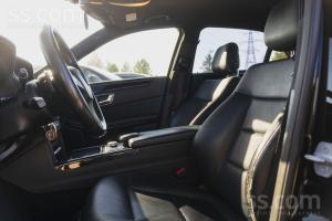 Melns Mercedes-Benz E 350 2009 Rīga, ar dzinēja tilpumu 3.00 L un nobraukumu 273 tūkst. km par 9590 €, foto 9 vietnē AUTOMOTO.COM.LV