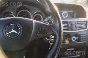 Melns Mercedes-Benz E 350 2009 Rīga, ar dzinēja tilpumu 3.00 L un nobraukumu 273 tūkst. km par 9590 €, foto 17 vietnē AUTOMOTO.COM.LV