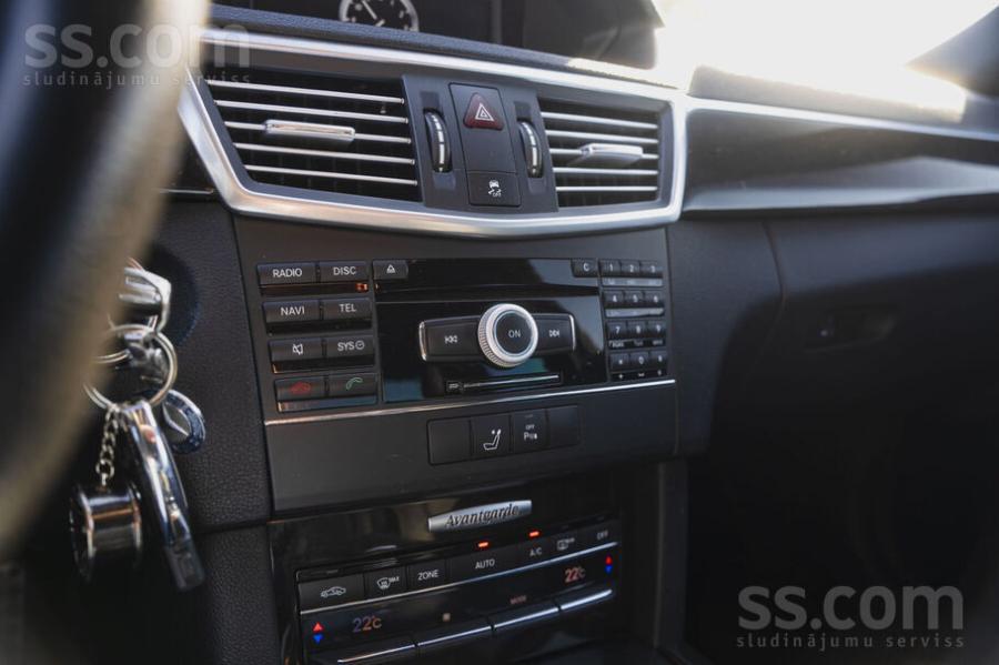Melns Mercedes-Benz E 350 2009 Rīga, ar dzinēja tilpumu 3.00 L un nobraukumu 273 tūkst. km par 9590 €, foto 21 vietnē AUTOMOTO.COM.LV