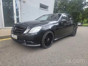 Black Mercedes-Benz E 350 2009 in Riga, with an engine capacity of 3.00 L and mileage of 0 thousand km for 7700 €, photo  on AUTOMOTO.COM.LV