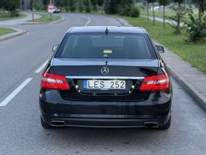 Black Mercedes-Benz E 350 2009 in Vilnius, with an engine capacity of 3.00 L and mileage of 490 thousand km for 5800 €, photo 5 on AUTOMOTO.COM.LV