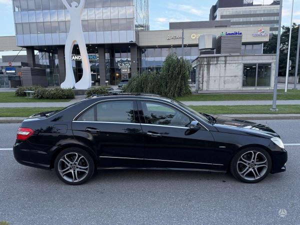 Melns Mercedes-Benz E 350 2009 Viļņa, ar dzinēja tilpumu 3.00 L un nobraukumu 490 tūkst. km par 5800 €, foto 6 vietnē AUTOMOTO.COM.LV