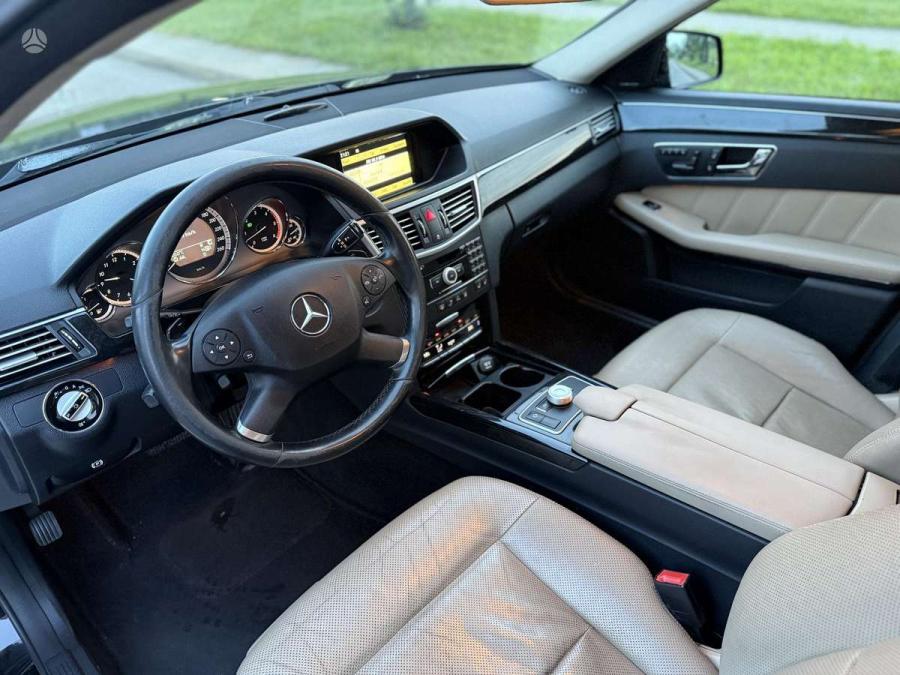 Black Mercedes-Benz E 350 2009 in Vilnius, with an engine capacity of 3.00 L and mileage of 490 thousand km for 5800 €, photo 18 on AUTOMOTO.COM.LV