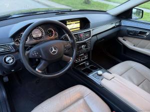 Black Mercedes-Benz E 350 2009 in Vilnius, with an engine capacity of 3.00 L and mileage of 490 thousand km for 5800 €, photo 20 on AUTOMOTO.COM.LV