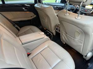 Black Mercedes-Benz E 350 2009 in Vilnius, with an engine capacity of 3.00 L and mileage of 490 thousand km for 5800 €, photo 26 on AUTOMOTO.COM.LV