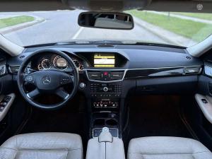 Black Mercedes-Benz E 350 2009 in Vilnius, with an engine capacity of 3.00 L and mileage of 490 thousand km for 5800 €, photo 29 on AUTOMOTO.COM.LV
