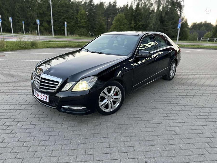 Melns Mercedes-Benz E 350 2009 Utena, ar dzinēja tilpumu 2.99 L un nobraukumu 340 tūkst. km par 4750 €, foto 1 vietnē AUTOMOTO.COM.LV