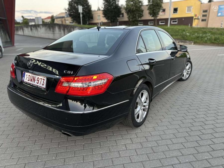 Melns Mercedes-Benz E 350 2009 Utena, ar dzinēja tilpumu 2.99 L un nobraukumu 340 tūkst. km par 4750 €, foto 3 vietnē AUTOMOTO.COM.LV