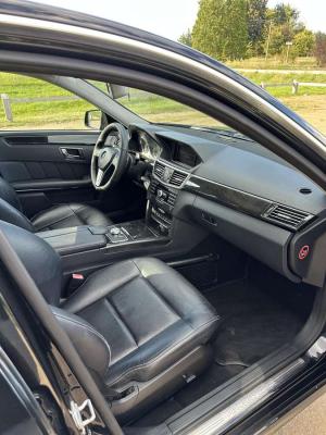 Melns Mercedes-Benz E 350 2009 Utena, ar dzinēja tilpumu 2.99 L un nobraukumu 340 tūkst. km par 4750 €, foto 10 vietnē AUTOMOTO.COM.LV