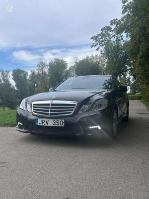 Black Mercedes-Benz E 350 2009 in Kaunas, with an engine capacity of 2.99 L and mileage of 348 thousand km for 7500 €, photo 3 on AUTOMOTO.COM.LV