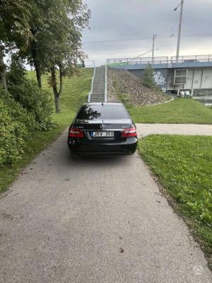 Black Mercedes-Benz E 350 2009 in Kaunas, with an engine capacity of 2.99 L and mileage of 348 thousand km for 7500 €, photo 7 on AUTOMOTO.COM.LV