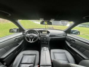 Black Mercedes-Benz E 350 2009 in Kaunas, with an engine capacity of 2.99 L and mileage of 348 thousand km for 7500 €, photo 15 on AUTOMOTO.COM.LV