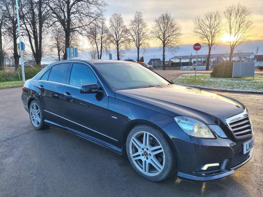 Melns Mercedes-Benz E 350 2010 Tauragė, ar dzinēja tilpumu 3.00 L un nobraukumu 256 tūkst. km par 4250 €, foto 2 vietnē AUTOMOTO.COM.LV