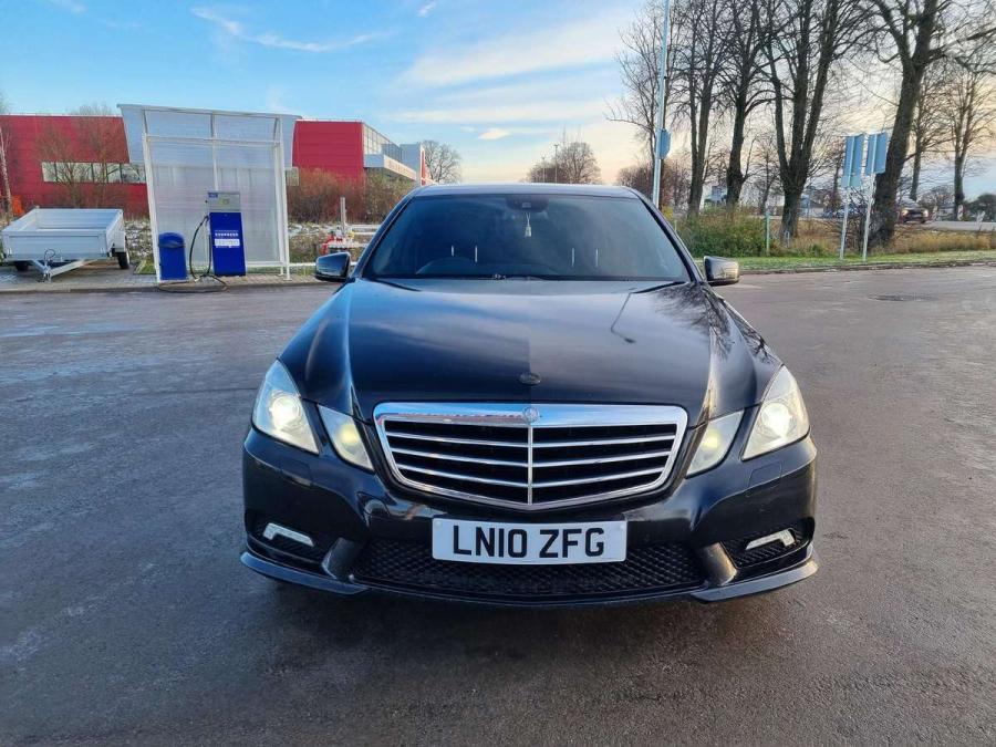 Melns Mercedes-Benz E 350 2010 Tauragė, ar dzinēja tilpumu 3.00 L un nobraukumu 256 tūkst. km par 4250 €, foto 5 vietnē AUTOMOTO.COM.LV