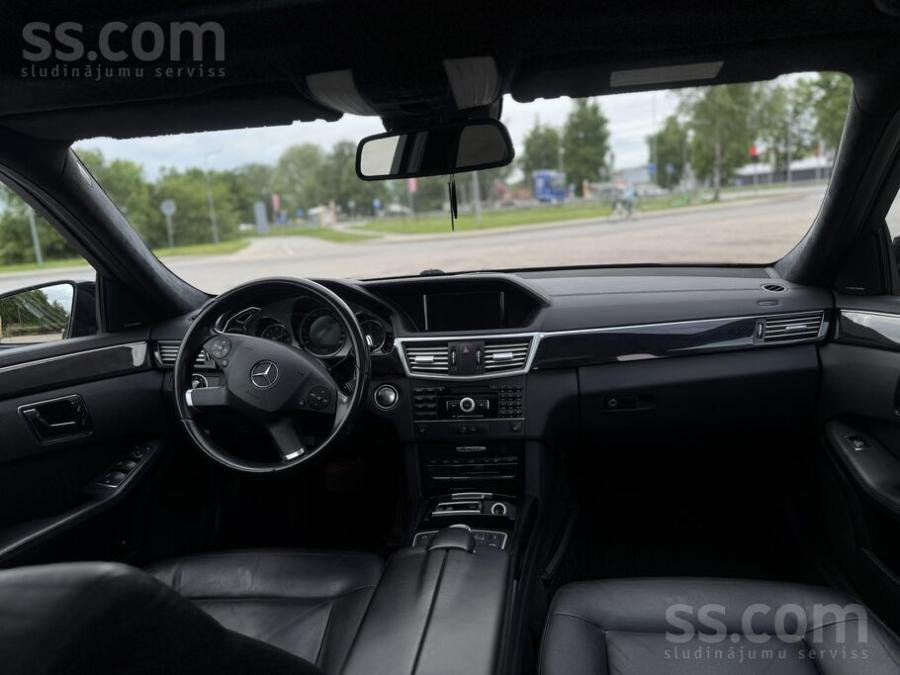 Melns Mercedes-Benz E 350 2010 Ogre, ar dzinēja tilpumu 3.00 L un nobraukumu 264 tūkst. km par 9000 €, foto 6 vietnē AUTOMOTO.COM.LV