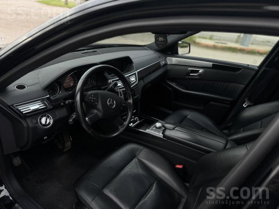 Melns Mercedes-Benz E 350 2010 Ogre, ar dzinēja tilpumu 3.00 L un nobraukumu 264 tūkst. km par 9000 €, foto 7 vietnē AUTOMOTO.COM.LV