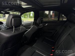 Melns Mercedes-Benz E 350 2010 Ogre, ar dzinēja tilpumu 3.00 L un nobraukumu 264 tūkst. km par 9000 €, foto 8 vietnē AUTOMOTO.COM.LV