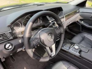 Black Mercedes-Benz E 350 2010 in Kaunas, with an engine capacity of 2.99 L and mileage of 320 thousand km for 5950 €, photo 17 on AUTOMOTO.COM.LV